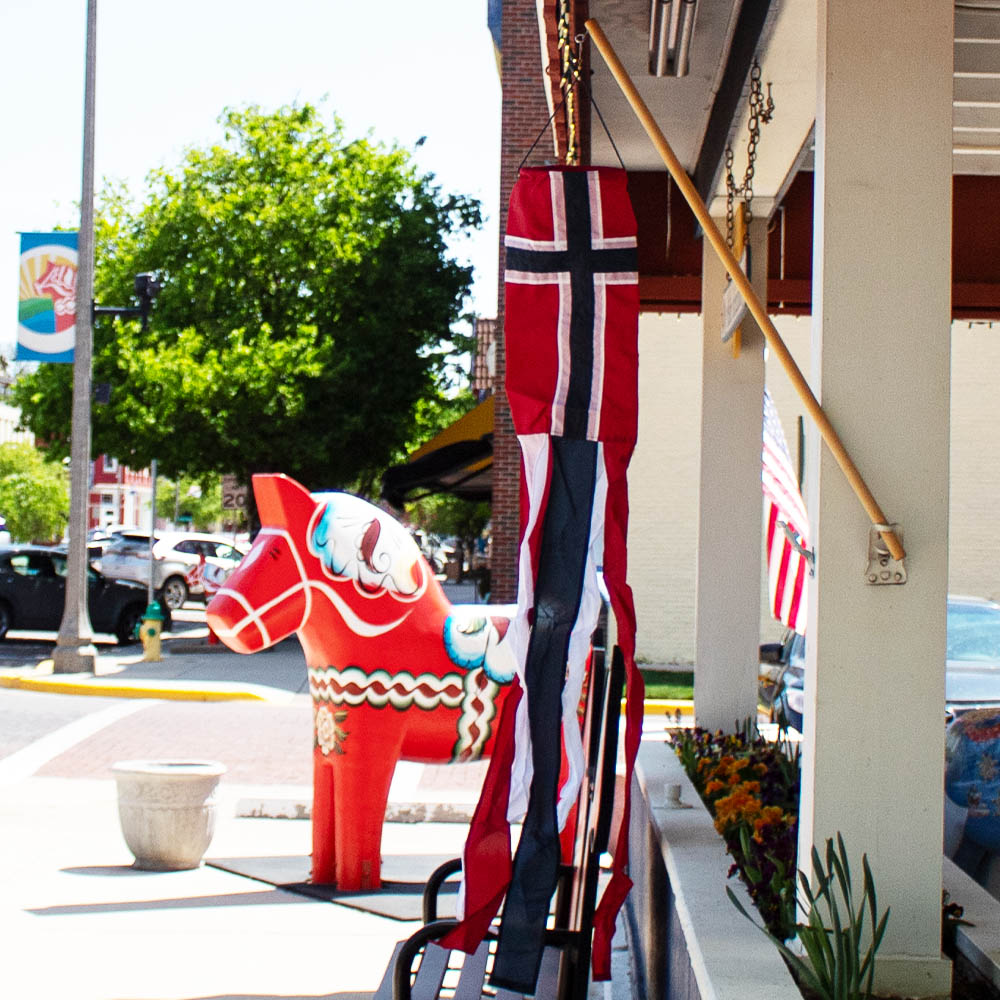 Hemslojd Swedish Gifts: Norwegian Flag Windsock